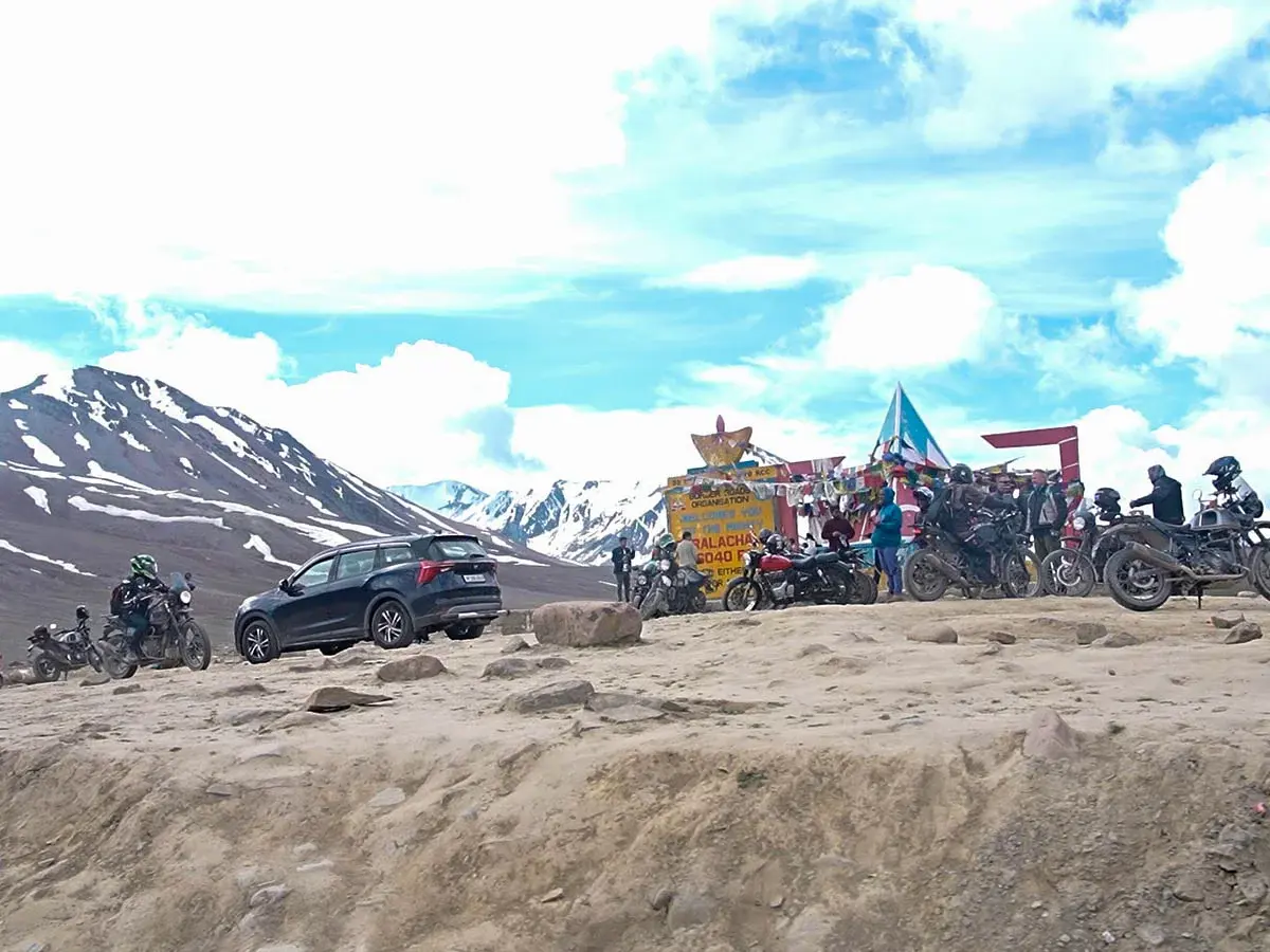 Baralacha La Pass – Himalayan High-Altitude Road Adventure